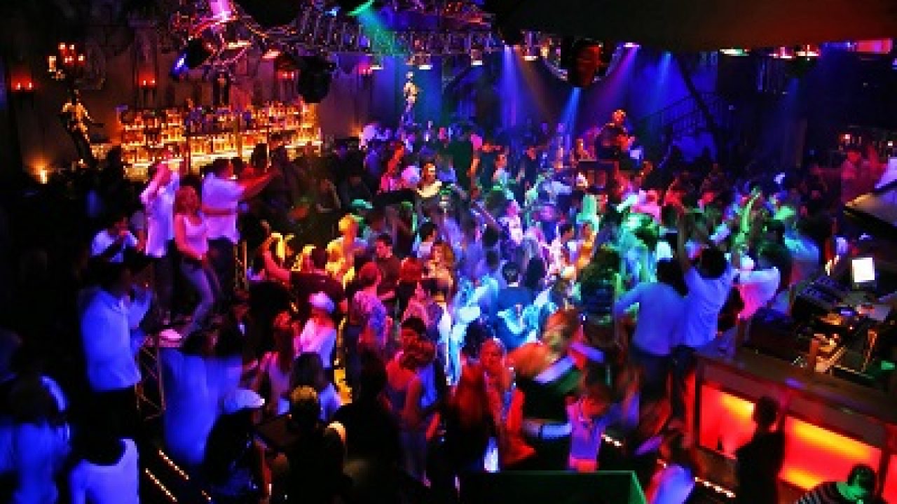 Deretan NightClubs Terbaik Di Indonesia : Selalu Ramai Pengunjung!