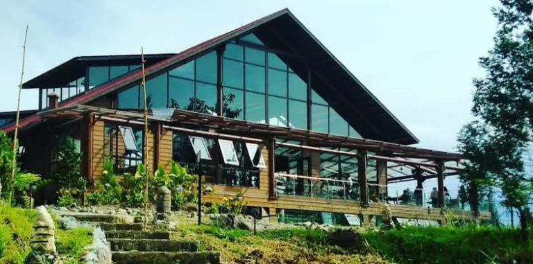 Liburan ke Gundaling Farm Berastagi & Perah Sapi Sendiri! - City Awesome