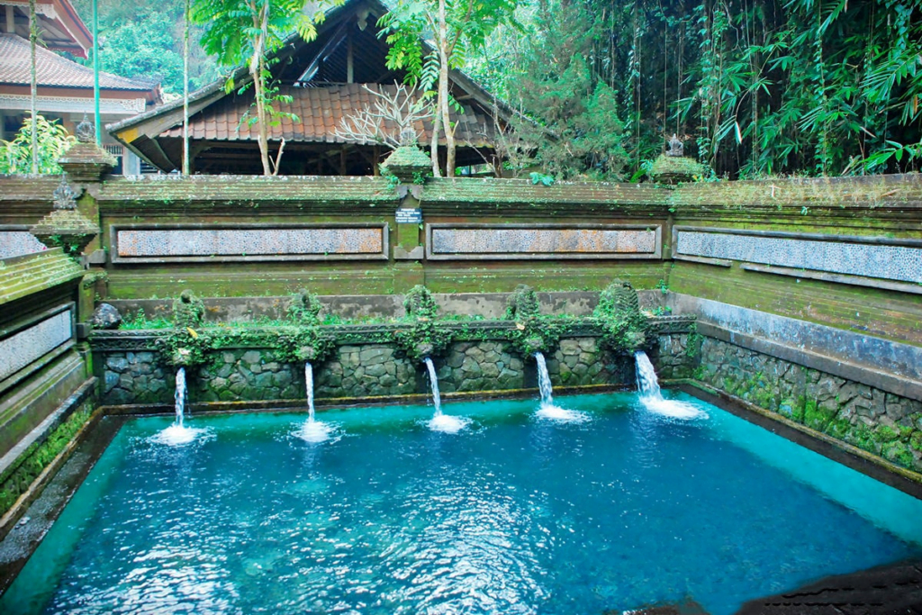Sejarah dan Keindahan Pura Gunung Kawi Sebatu di Gianyar